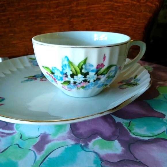 None | Dining | Shell Snack Plate With Cup | Poshmark